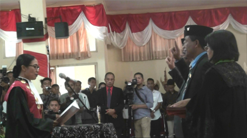 Pimpinan Definitif DPRD Rote Ndao Resmi Dilantik - ROTENDAOKAB.GO.ID